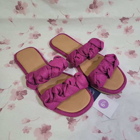 Shoes | Nwt Womens Magenta Sandals Universal Thread Size 65 | Poshmark